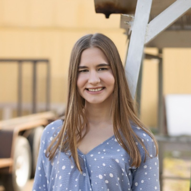 HDC Welcomes Intern Clara Reed Back to the Office! - Hardlines Design ...